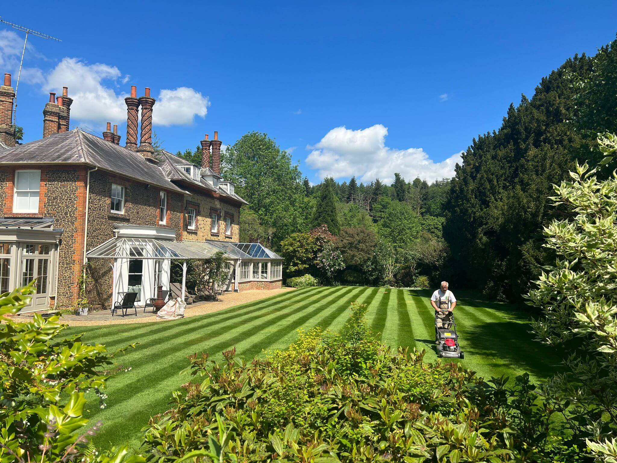 Best Gardening & Landscaping - Woking - Surrey